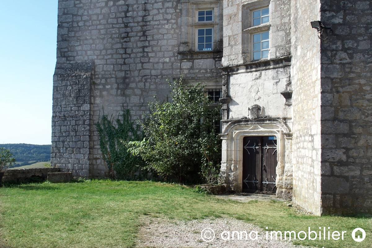 Medieval castle with chapel - splendid view